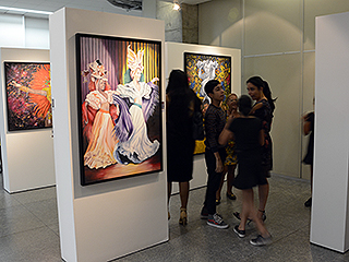 Pinturas em tela no Fórum Lafayette abordam racismo | Portal TJMG