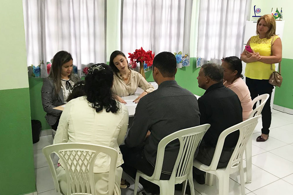 Cejusc de Valadares realiza casamento comunitário | Portal TJMG